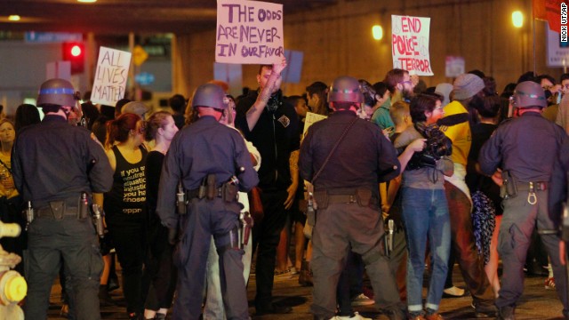 Cận cảnh tuần hành biểu tình vụ Ferguson tại Mỹ