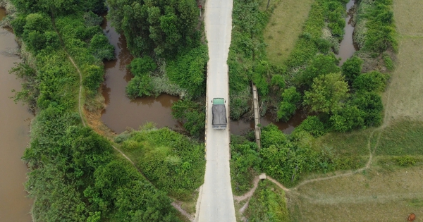 Cận cảnh cầu "thắt cổ chai" trên đường 100 tỷ tiềm ẩn nguy cơ TNGT