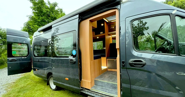 Xe mobihome lách luật ra đường