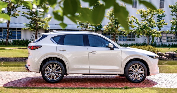 Mazda CX-5 xuống giá dưới 700 triệu đồng tại đại lý