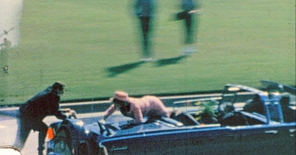 Tận mắt chứng kiến khoảnh khắc tổng thống John F.Kennedy bị ám sát