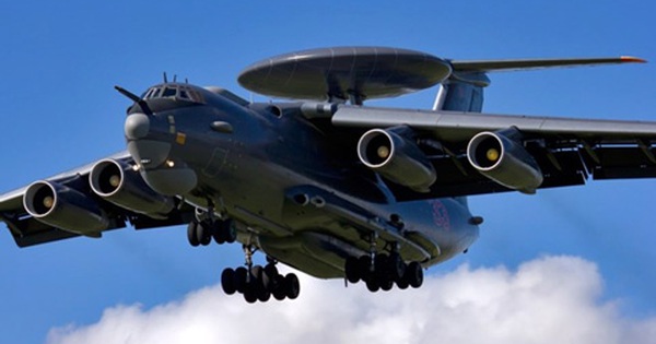 Cận cảnh sức mạnh radar bay A-50U của Nga