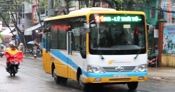 Bất ngờ đi xe buýt VIP, giá bình dân