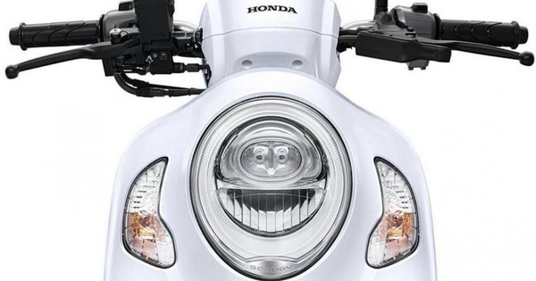 Cận cảnh Honda Scoopy 2022 bản hoạt hình sản xuất giới hạn 4.000 xe