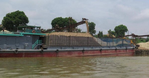 Cảng, bến thủy siết chặt giải pháp phòng Covid-19 sau nới lỏng