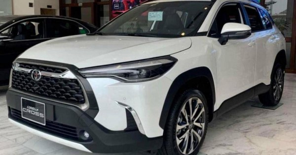 Tăng giá bán, lăn bánh Toyota Corolla Cross cần bao nhiêu?